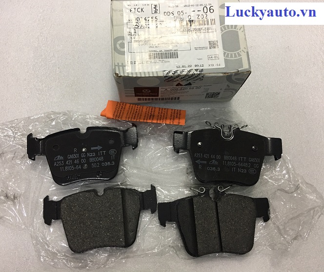 Má phanh (bố thắng) sau xe Mercedes C class W205_ 0084201320 - A 008 420 13 20